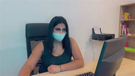 Sl Neyo Fully Naked Stripping On Cam For Live Porn Video Chat