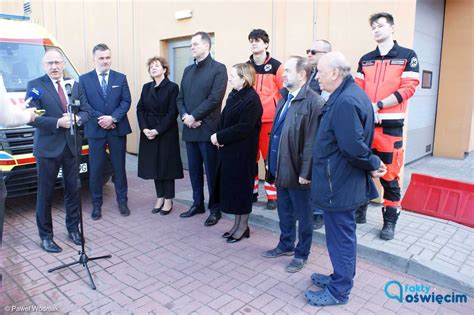Kolejna nowa karetka dla oświęcimskiego szpitala FILM FOTO
