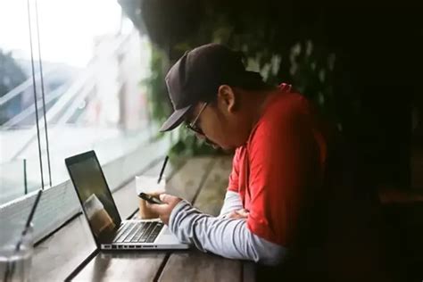 Brasil O Pa S Onde Se Gasta Mais Tempo Em Celulares E Computadores