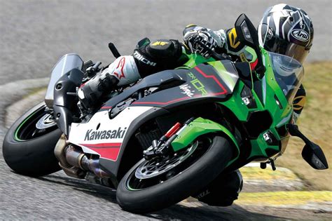 カワサキがNinja ZX 10Rの2022年モデルを発売 新色登場KRTエディションは継続販売 webオートバイ