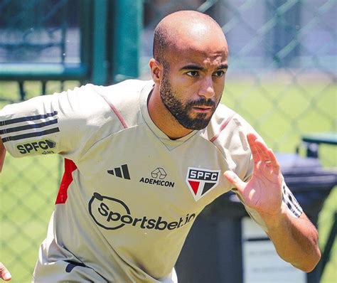 Lucas Moura deverá desfalcar São Paulo por até duas semanas por conta