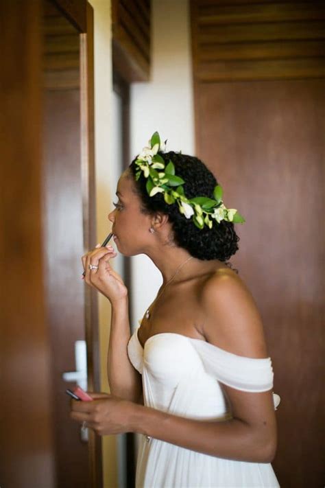 Penteados para noivas negras inspiração para arrasar no casamento