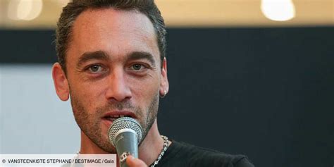 Jean Baptiste Guégan révèle son secret pour avoir la voix de Johnny Gala