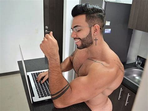 TW Pornstars JockMenLive Twitter See The Musclejock Strip For You