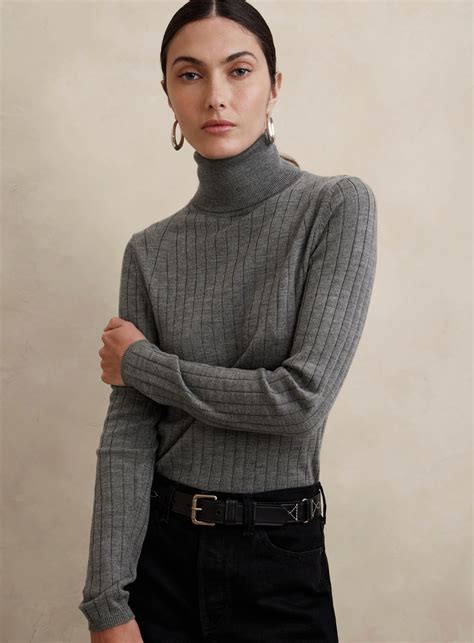 13 Best Merino Wool Sweaters For Women That Are Super Cozy And Cute