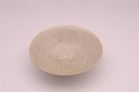 宋青白釉刻划云朵纹碗 赣州市博物馆官方网站National Museum of Ganzhou