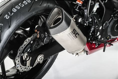 Suzuki Gsx S Perch Sceglierla E Scheda Tecnica Suzuki Sport