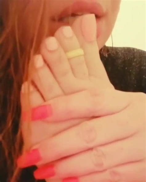 Sexy Woman Sucks Sexy Toes Feet Free Hd Porn Ce Xhamster