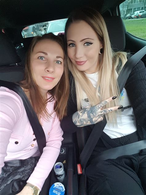 TW Pornstars ChantalSWEET Twitter Auf Nach Berlin Mit Mimi