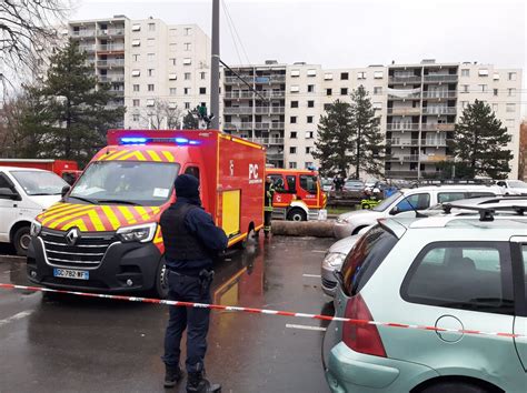 Incendie de Vaulx en Velin 10 morts que s est il passé dans l