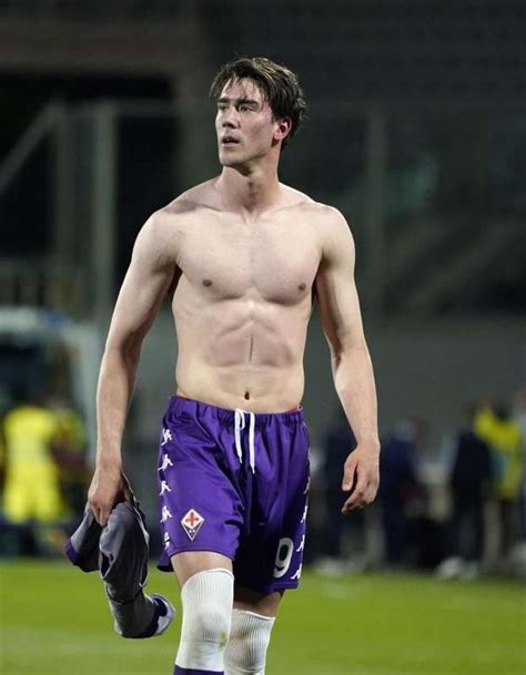 Dusan Vlahovic Nel Foto Di Calcio Calcio Calciatori