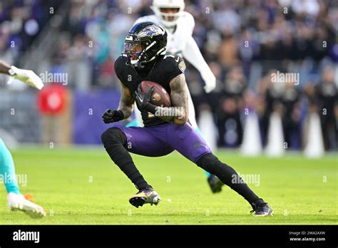 Baltimore Ravens Wide Receiver Rashod Bateman 7 Runs With The Ball
