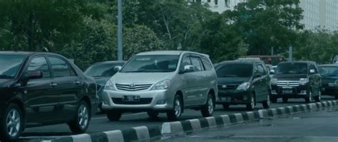 Imcdb Org Toyota Kijang Innova G Tgn In Bangkit