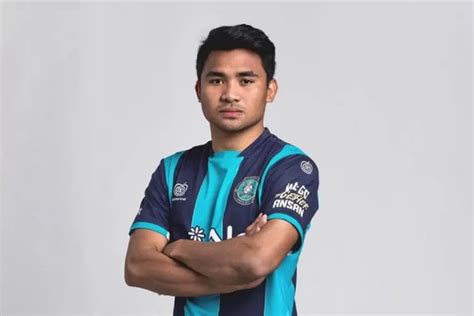 Profil Asnawi Mangkualam Biodata Lengkap Agama Jejak Karir Sepakbola
