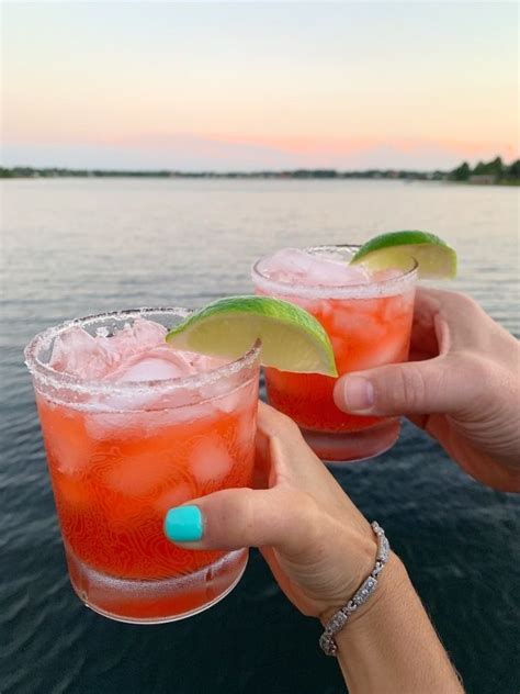 How To Make Easy Strawberry Margaritas On The Rocks Strawberry