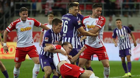 2 Liga Erzgebirge Aue Unterliegt SSV Jahn Regensburg 1 FC