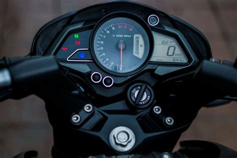 Bajaj Pulsar NS 160 modelo 2022 Ficha técnica y Precio