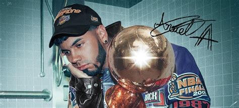 Anuel AA refleja toda su esencia en su nuevo álbum Las leyendas nunca