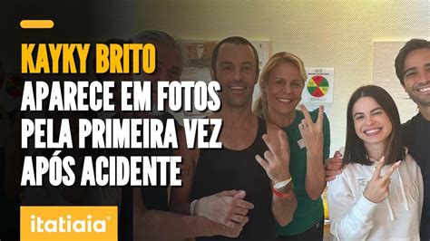 Kayky Brito Aparece Em Fotos Ap S Alta Do Hospital Youtube