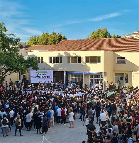 Inauguración de refacciones y puesta en valor del edificio Escuela