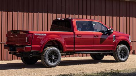 Ford F Super Duty Lariat Tremor Crew Cab Sport Appearance