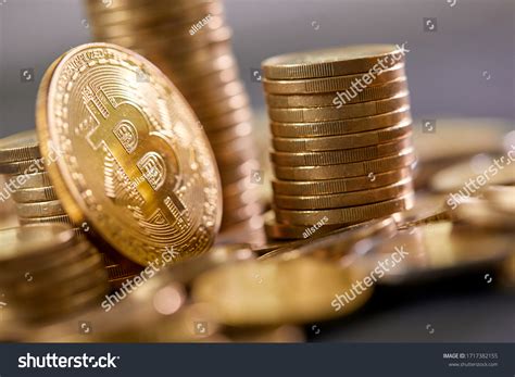 664 690 Bitcoin Images Stock Photos Vectors Shutterstock