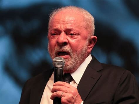 Lula confirma salário mínimo de R 1 320 e aumento da faixa de isenção