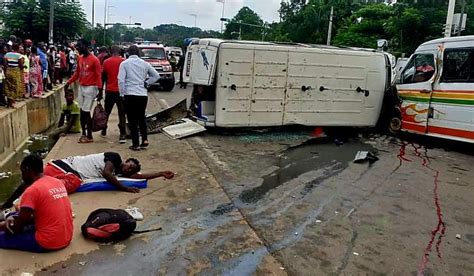 Côte d Ivoire un accident de la circulation fait 30 victimes dont 03