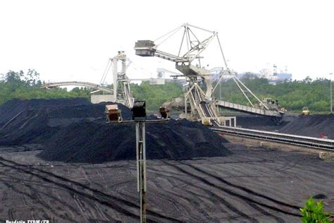 Harga Batu Bara Acuan Tembus Dollar As Per Ton Tertinggi Dalam