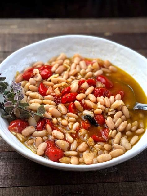 Fagioli All Uccelletto Stewed Beans With Tomatoes Keeping It Simple