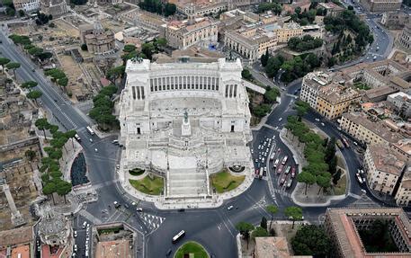 Al Via I Lavori Di Restauro Dell Altare Della Patria Romanews Le