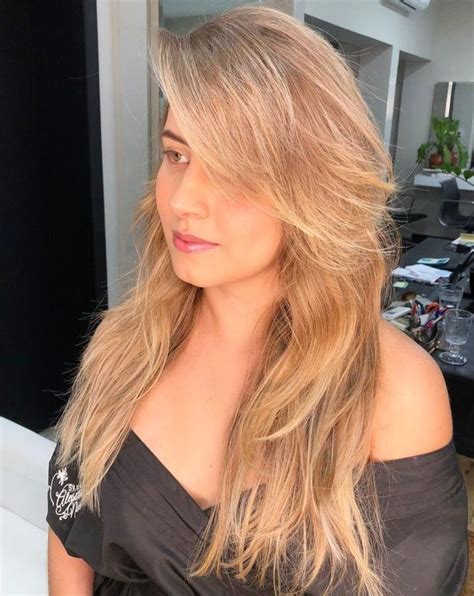 19 Short Feathered Haircuts With Bangs Short Hairstyle Trends Short
