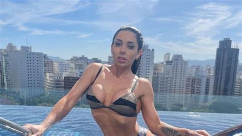 Saiba como modelo do OnlyFans burlou termos do Instagram para conteúdo