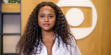 Duda Santos será protagonista de garota do momento nova novela das