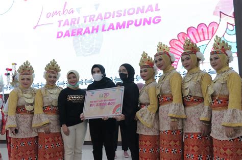 Bhayangkari Polres Lambar Juara 1 Lomba Tari Tradisional Kategori The