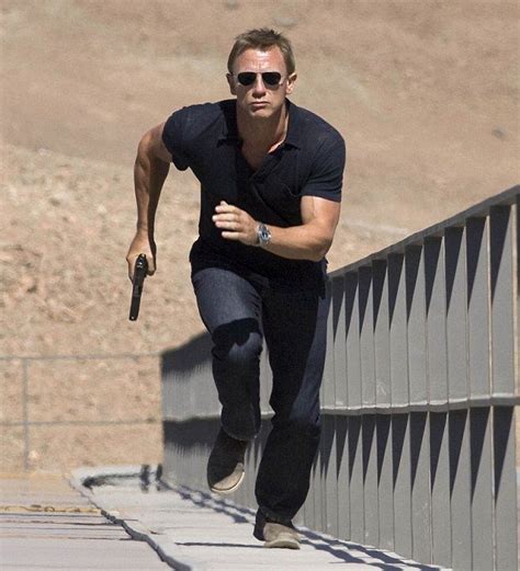 Ten Of The Greatest British Style Classics Daniel Craig James Bond