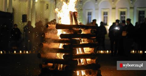 Bia Ystok Pod Pa Acem Branickich Zap On Ogie Nadziei Betlejemskie