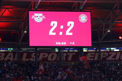 Nach 0 2 Rückstand Bayern erkämpft sich einen Punkt im Topspiel gegen