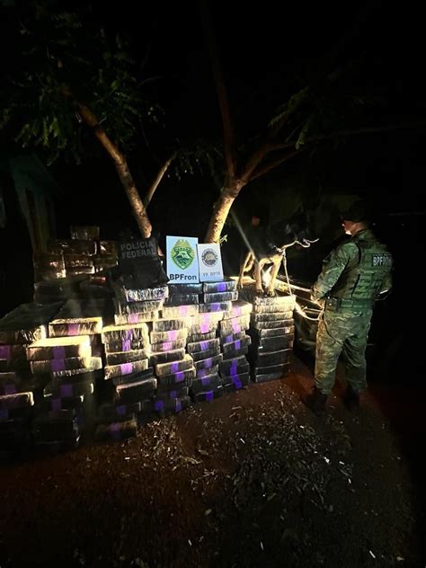 Bpfron Bpm E Pf Apreendem Mais De Cinco Toneladas De Drogas Em Pato