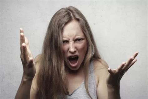 Melihat Karakter Seseorang Dalam Memproses Emosinya Berdasarkan Tipe