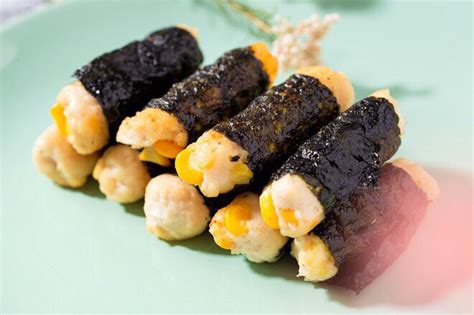 Lạ miệng với món thịt gà cuộn rong biển Nhà Nông Xanh