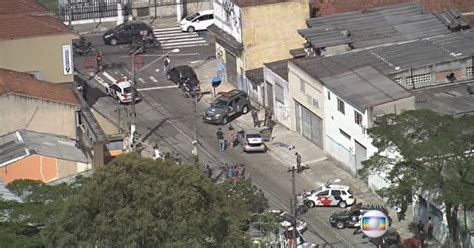 G1 Três são baleados por homens em motos na Zona Sul de SP diz PM