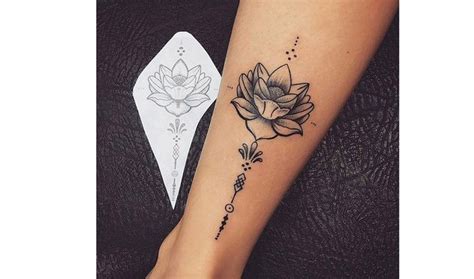 Tatuagem flor de lótus feminina Significado e 25 fotos para inspirar
