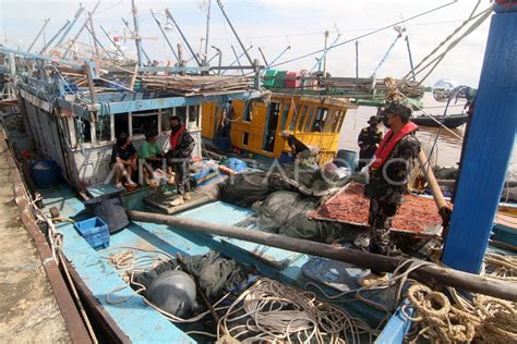 KKP TANGKAP LIMA KAPAL IKAN BERBENDERA VIETNAM ANTARA Foto