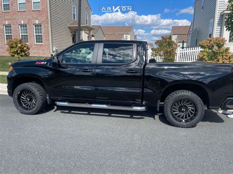 Chevrolet Silverado Wheel Offset Aggressive Outside
