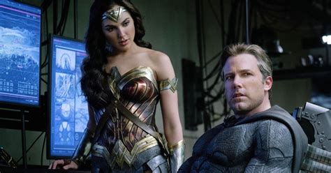 New Look At Ben Affleck As Batman And Gal Gadot As Wonder Woman In Justice League Batman News