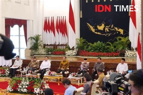 Jokowi Prabowo Duduk Bersebelahan Sidang Kabinet Paripurna