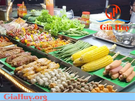 Chợ Đêm Sơn Trà Đà Nẵng Khu mua sắm ăn uống được yêu thích Giahuy org