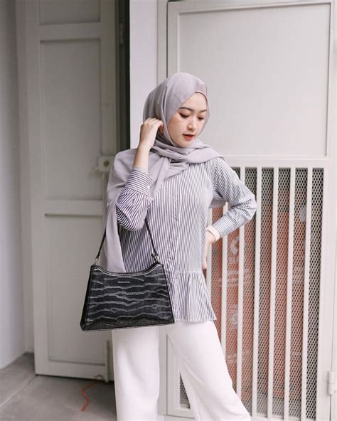 Ide Padu Padan Outfit Atasan Stripe Ala Selebgram Saritiw