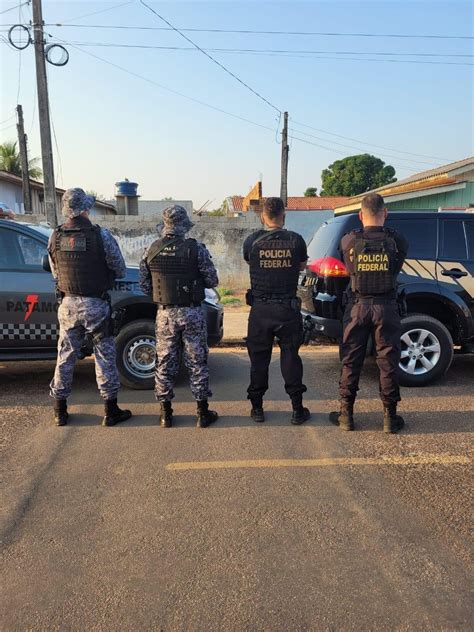 Pf Desarticula Grupo Que Traficava Droga Entre Brasil E Bol Via Atrav S